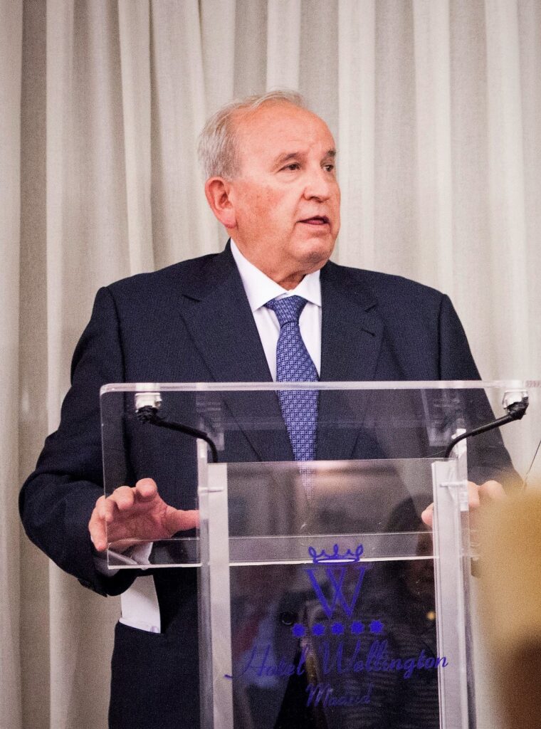 Homenaje a Ignacio Solís Villa | Notarios y Registradores